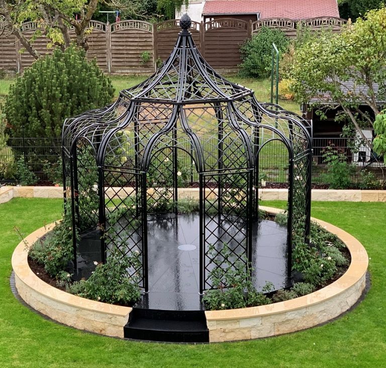 Mein Gartenpavillon aus Metall - von der Planung bis zur Bepflanzung